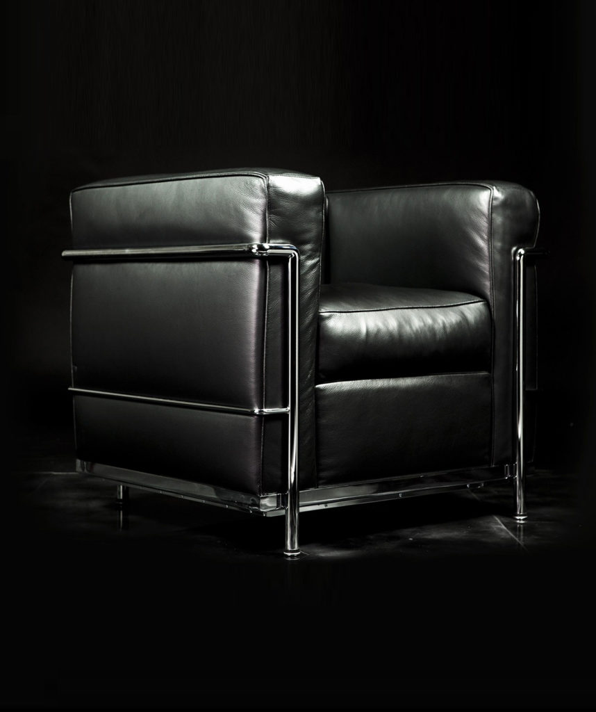 LC2 CASSINA chrome & black leather Le Corbusier, Pierre Jeannaret ...